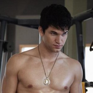 Keegan Allen Is Stripped Down And Back On Set Of James Franco's 'King ...