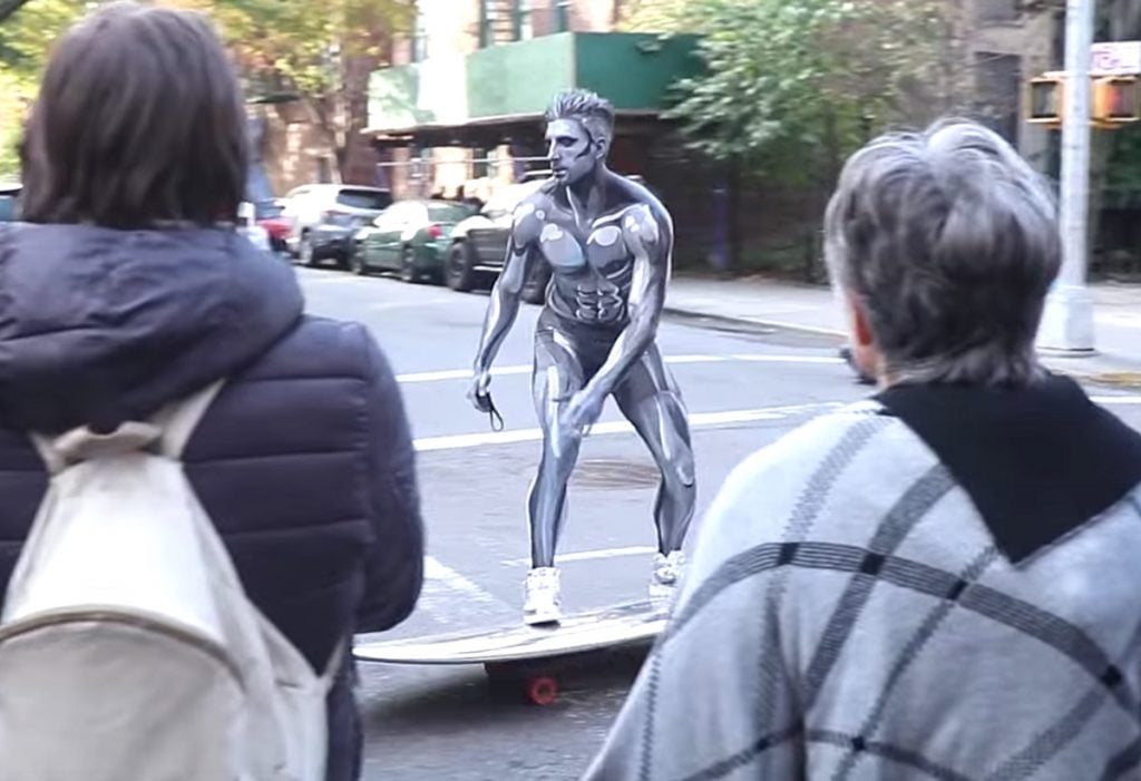 NYC's Sexy 'Silver Surfer' Is The Winner Of Halloween 2016: WATCH ...
