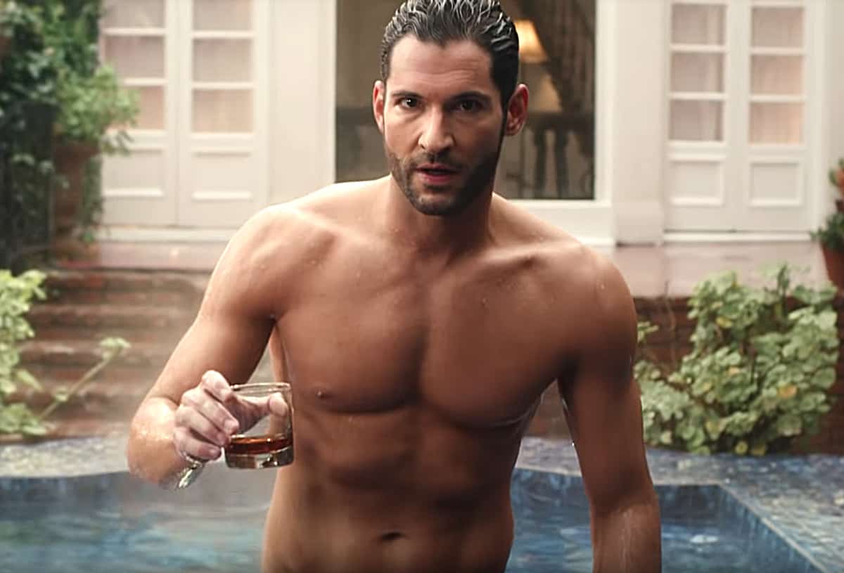 Lucifers Tom Ellis Shirtless And Greased Up For A Hellishly Hot Workout Photos Towleroad Gay