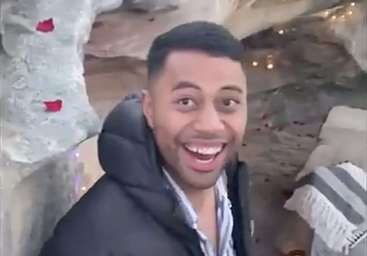 Gay Mans Super Romantic Marriage Proposal Goes Viral Watch